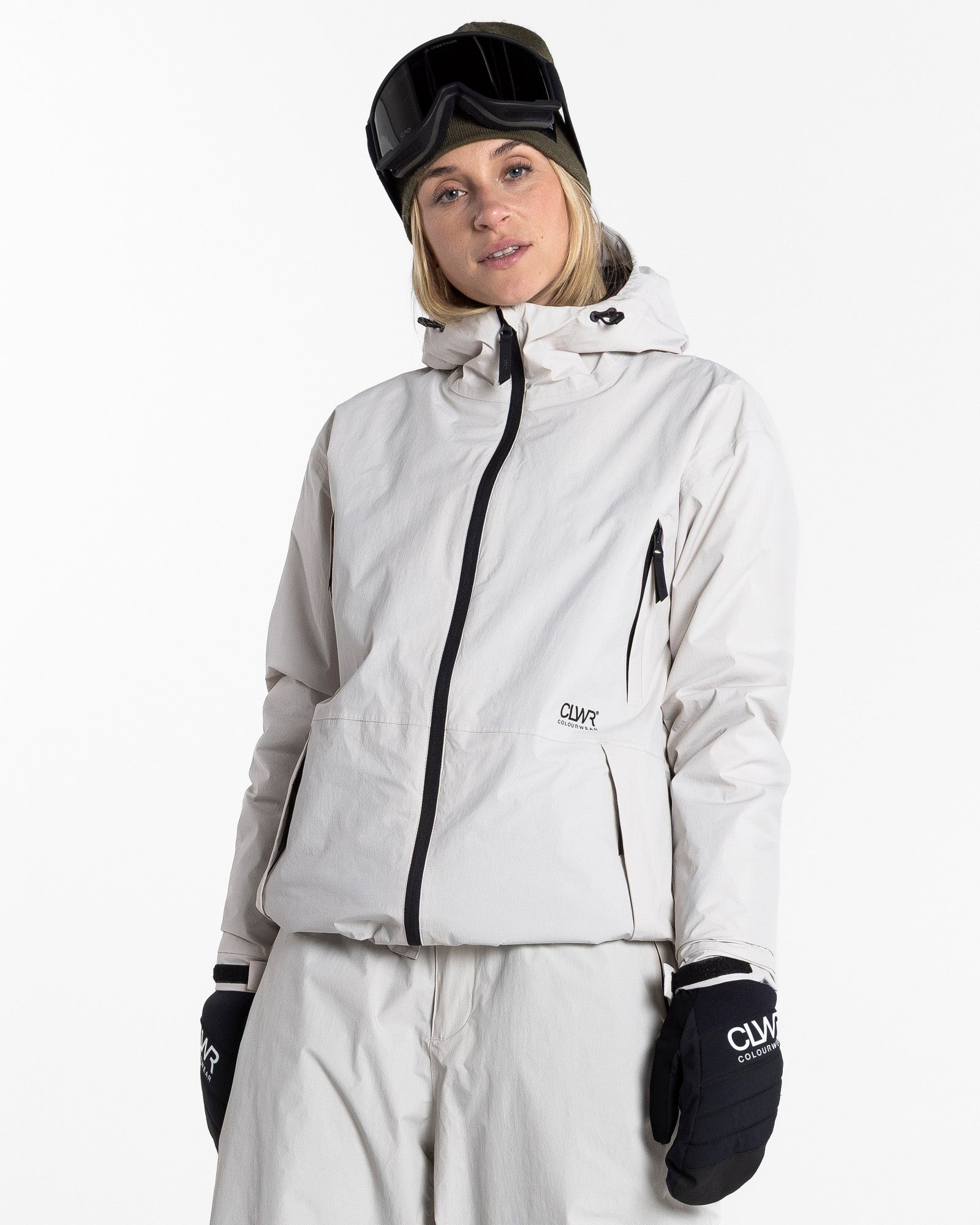 Box Jacket – Off White | Snowboard Jacket with Loose Fit & Utility ...